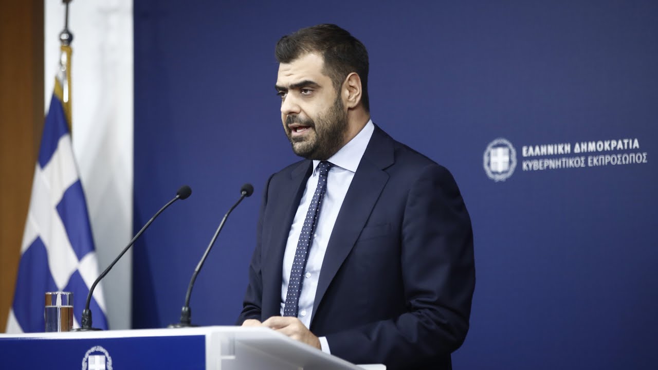 Eνημέρωση πολιτικών συντακτών από τον Κυβερνητικό Εκπρόσωπο Παύλο ...