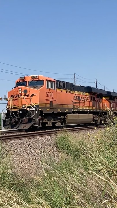 BNSF #5790 (Justin, Texas) - YouTube