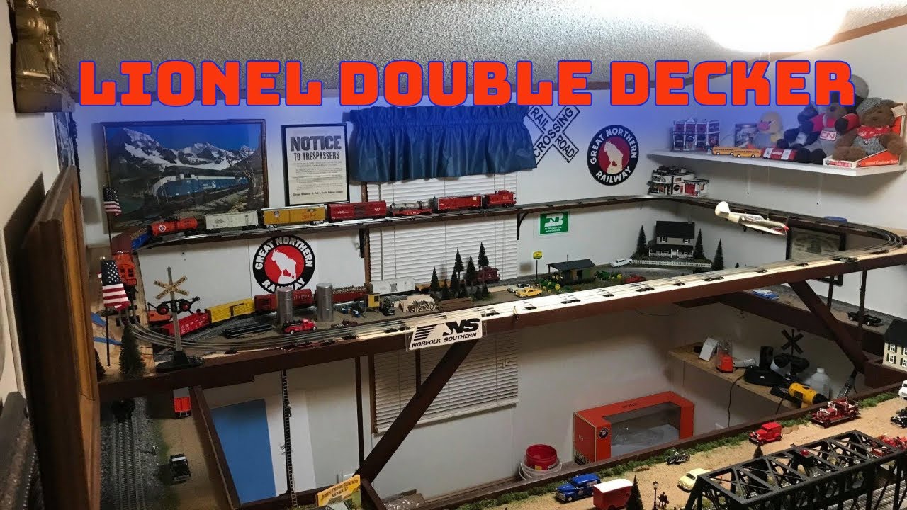 Lionel Double Decker Layout - YouTube