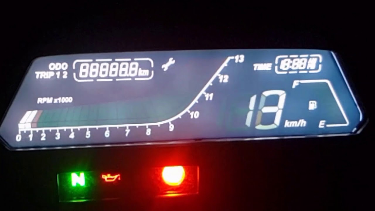 Bajaj Dominar 400 speedometer slow motion - YouTube