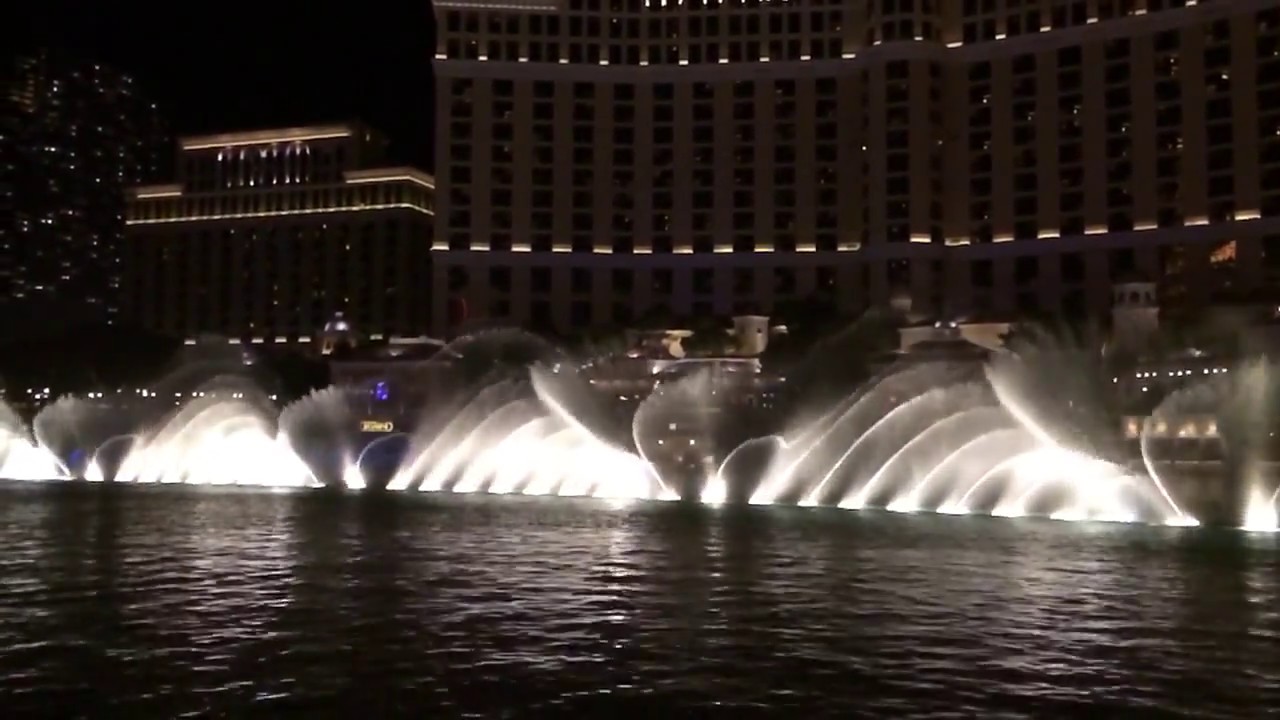 Bellagio Fountain Show - YouTube