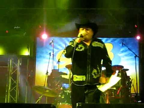 El Compa Chuy- El corrido del katch - YouTube