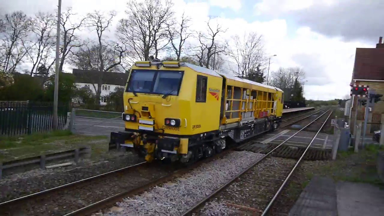 Network Rail MPV 98008 at Lidlington, Marston Vale Railway Line April ...