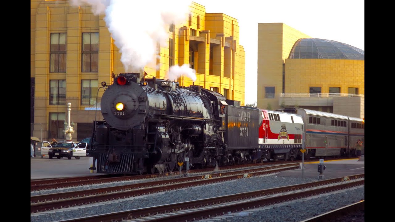 Santa Fe 3751 Steam Engine at Union Station in 4K Quality - YouTube