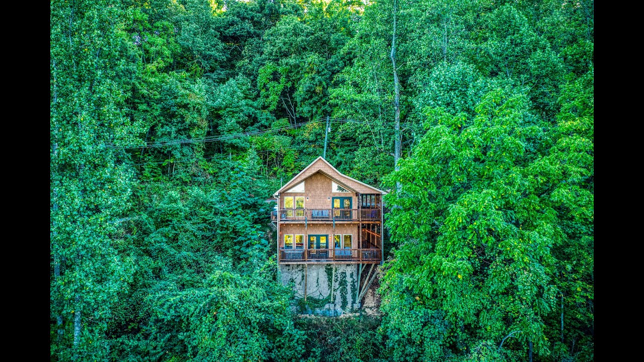 Lonesome Pine Lodge by Smoky Retreats Winter Walk Through - YouTube