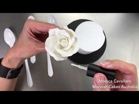 How to Make Signature Sugar Roses with Monica from Moreish Cakes with Gumpaste