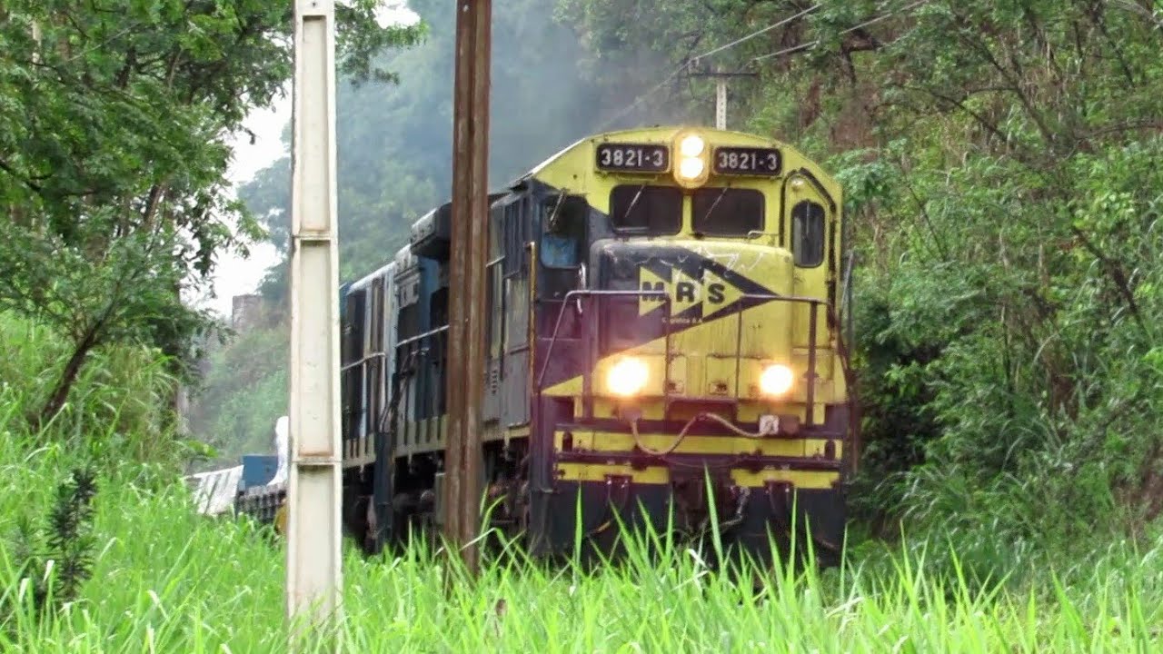 Trem KCE,com locomotiva GE U23C na tração. - YouTube