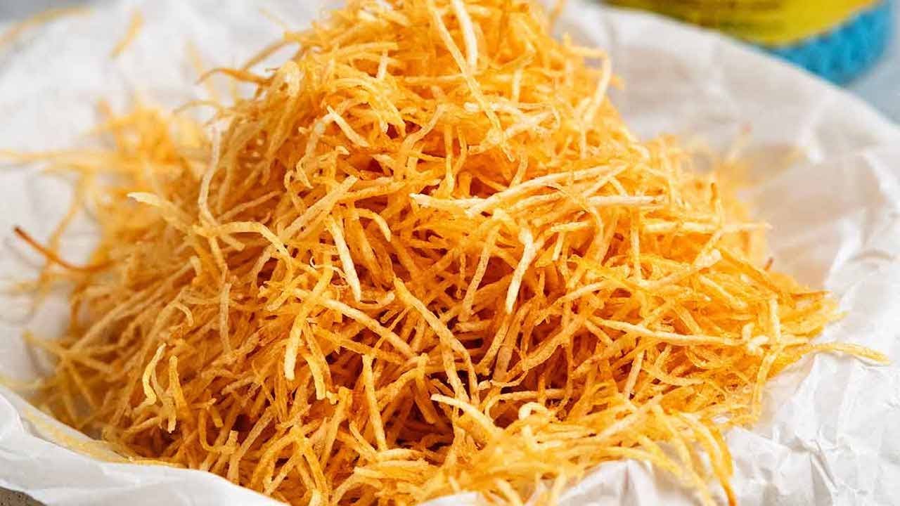 Crispy Potato Straws - Pommes Paille! - YouTube