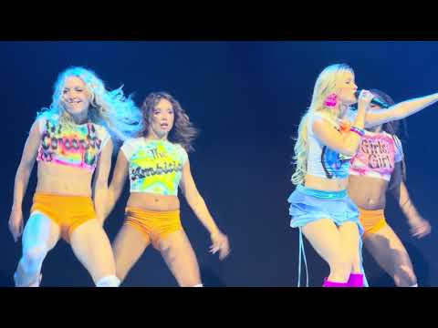 Zara Larsson - Symphony (Clean Bandit feat. Zara Larsson) LIVE (4K)