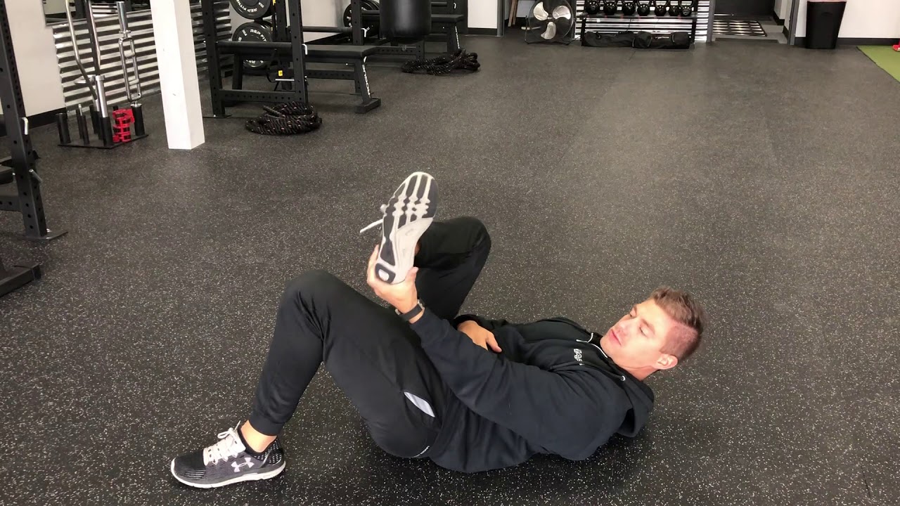 Alternative Stretch To the 90 90 Stretch To Increase Hip Mobility ...
