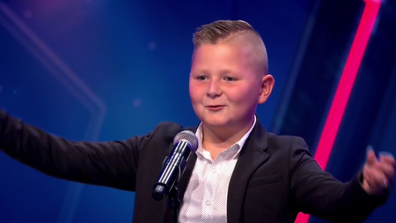 Pietje start met hilarische introductie - Holland’s got talent 2019 ...
