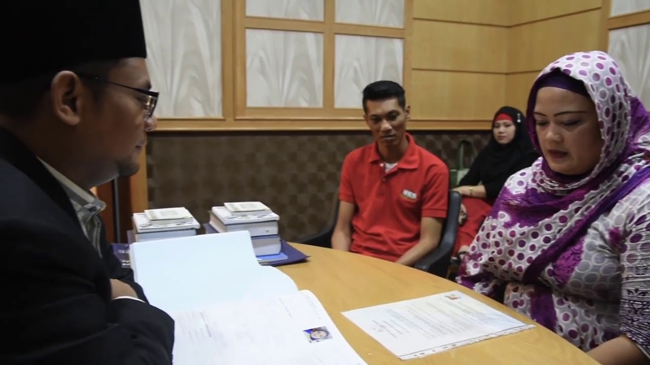 Convert into Islam: How asian women convert into Islamic life. - YouTube