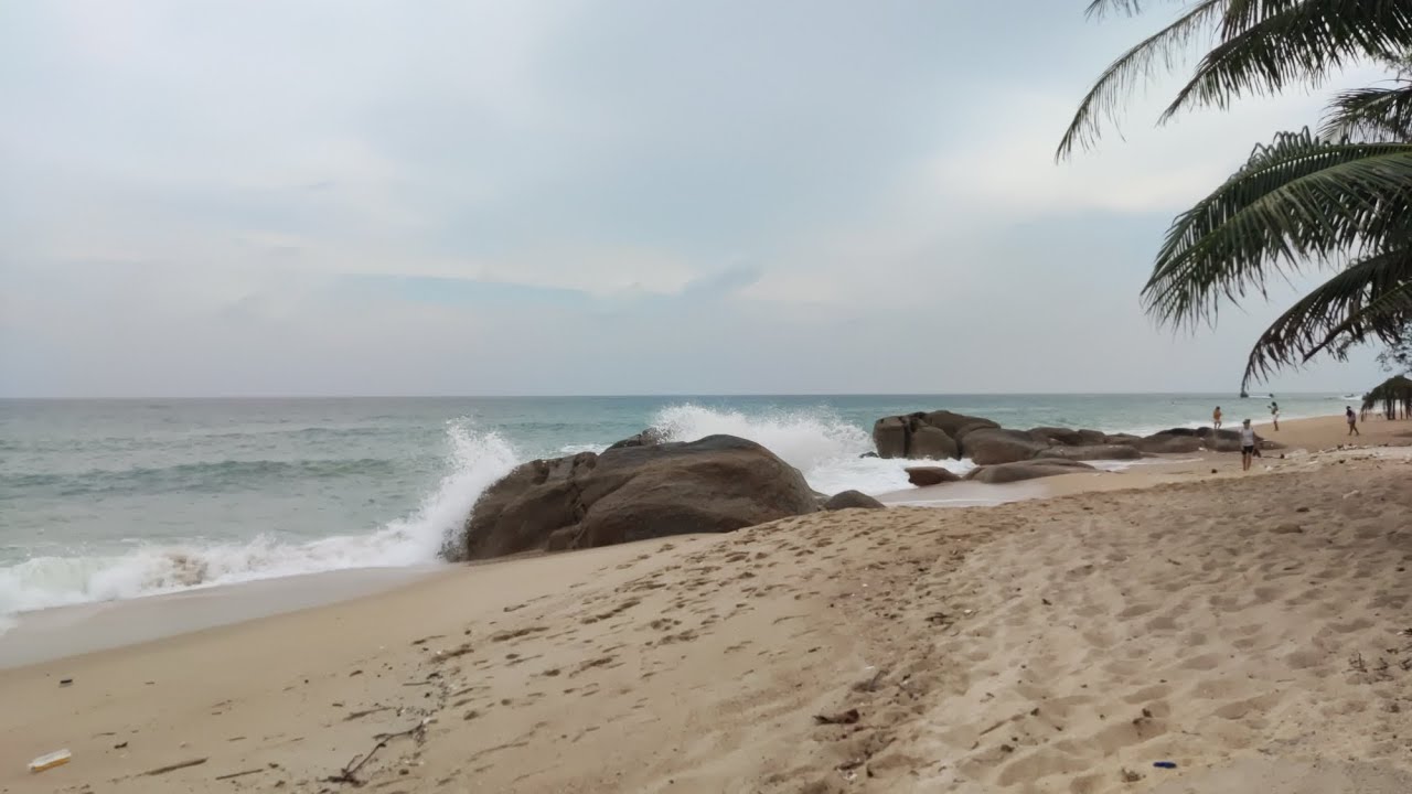 🇹🇭 Splashing Waves at Lamai Beach, Koh Samui - YouTube