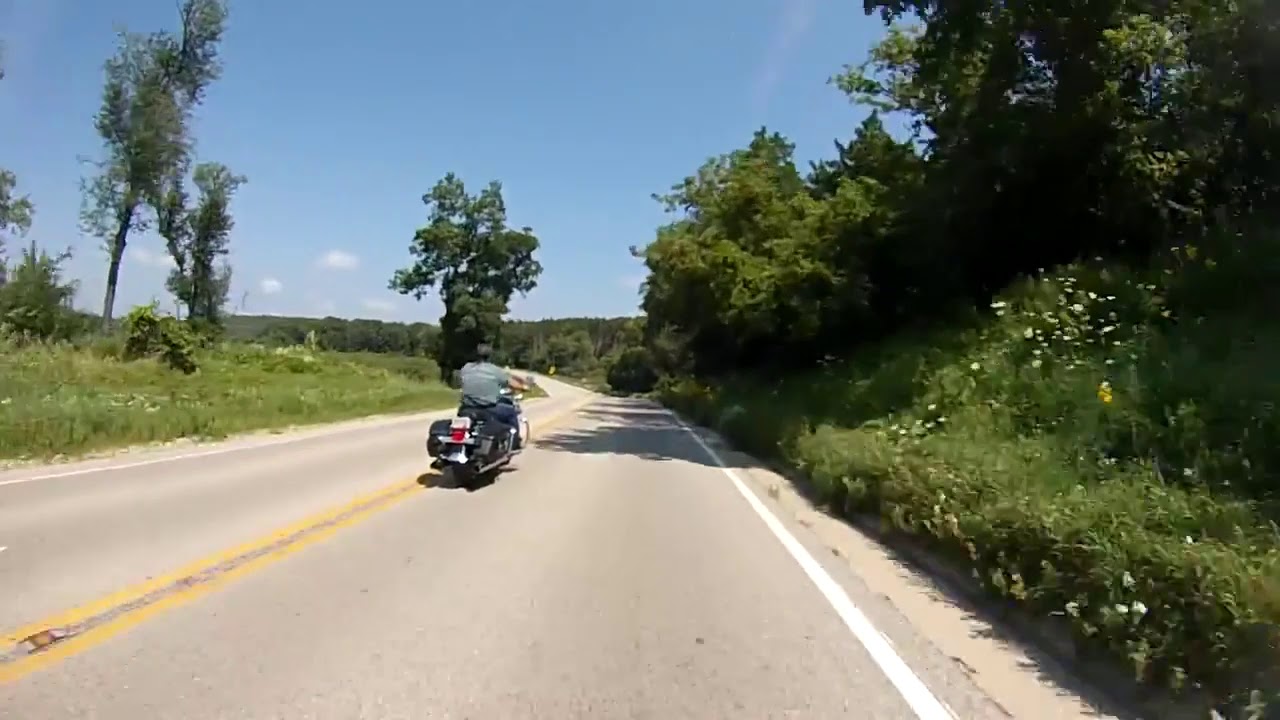 Harley riding on the back roads of Wisconsin - YouTube
