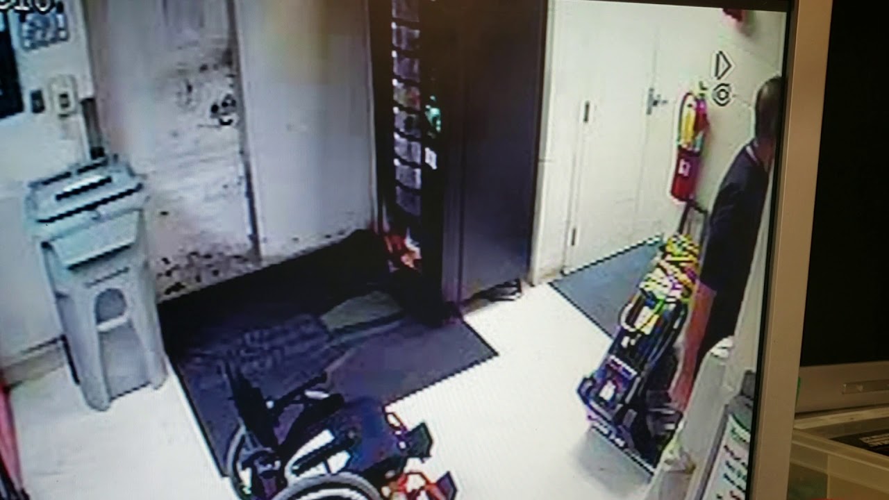 Fire extinguisher falls and explodes everywhere - YouTube