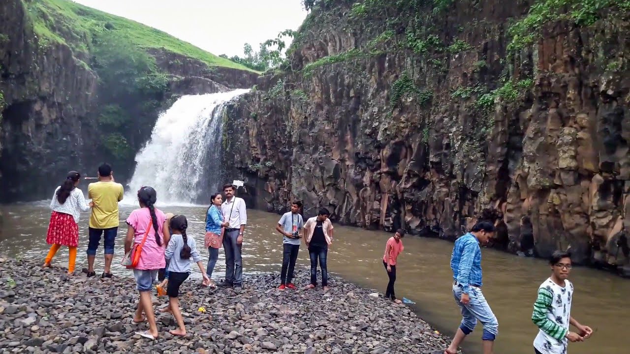 Bhesasingh Waterfall Dahod - YouTube