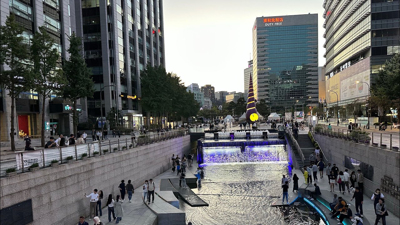 Cheonggyecheon 청계천 Walk | Seoul, South Korea | Walking Tour With ...