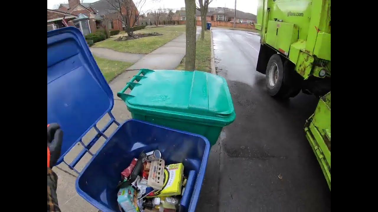 30 MORE Minutes of Being a Recycle Truck Driver - YouTube