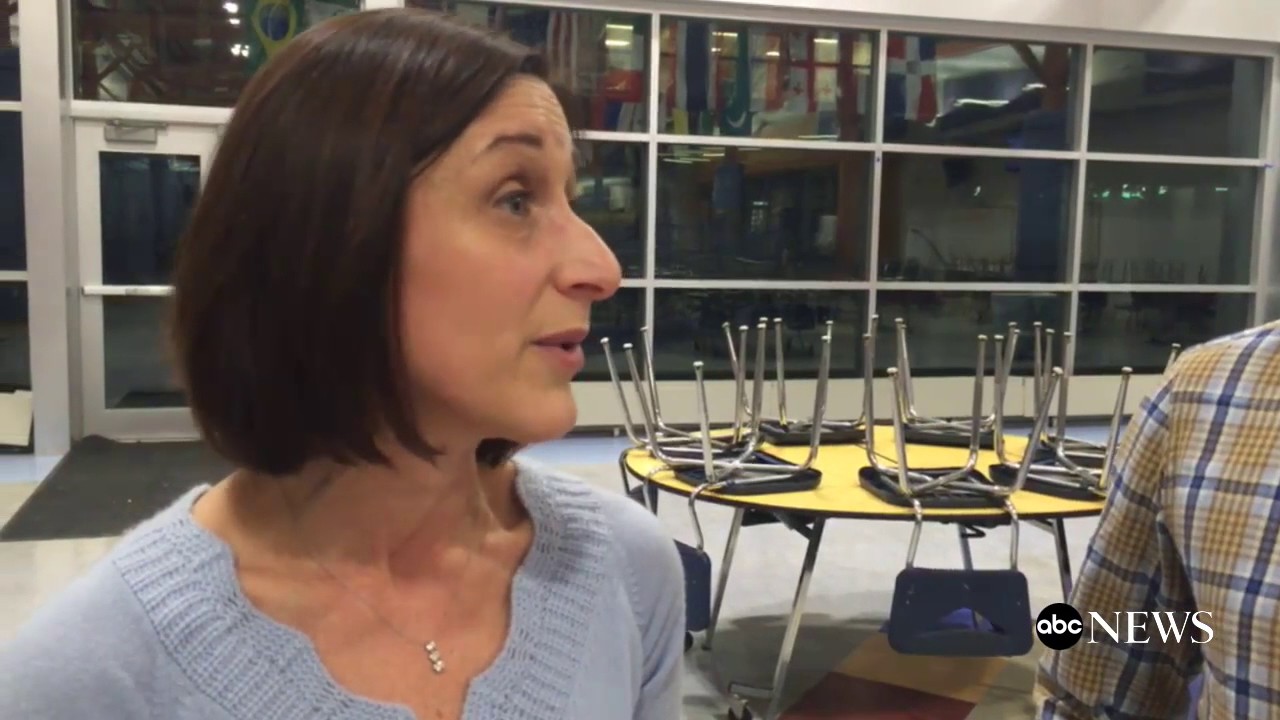 10% Happier: Dan Harris Visits His Old High School - YouTube