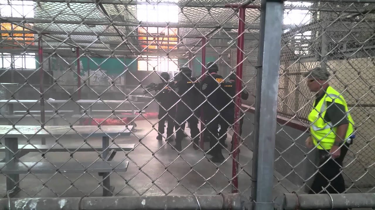 Mock Riot Moundsville, WV 2015 - YouTube