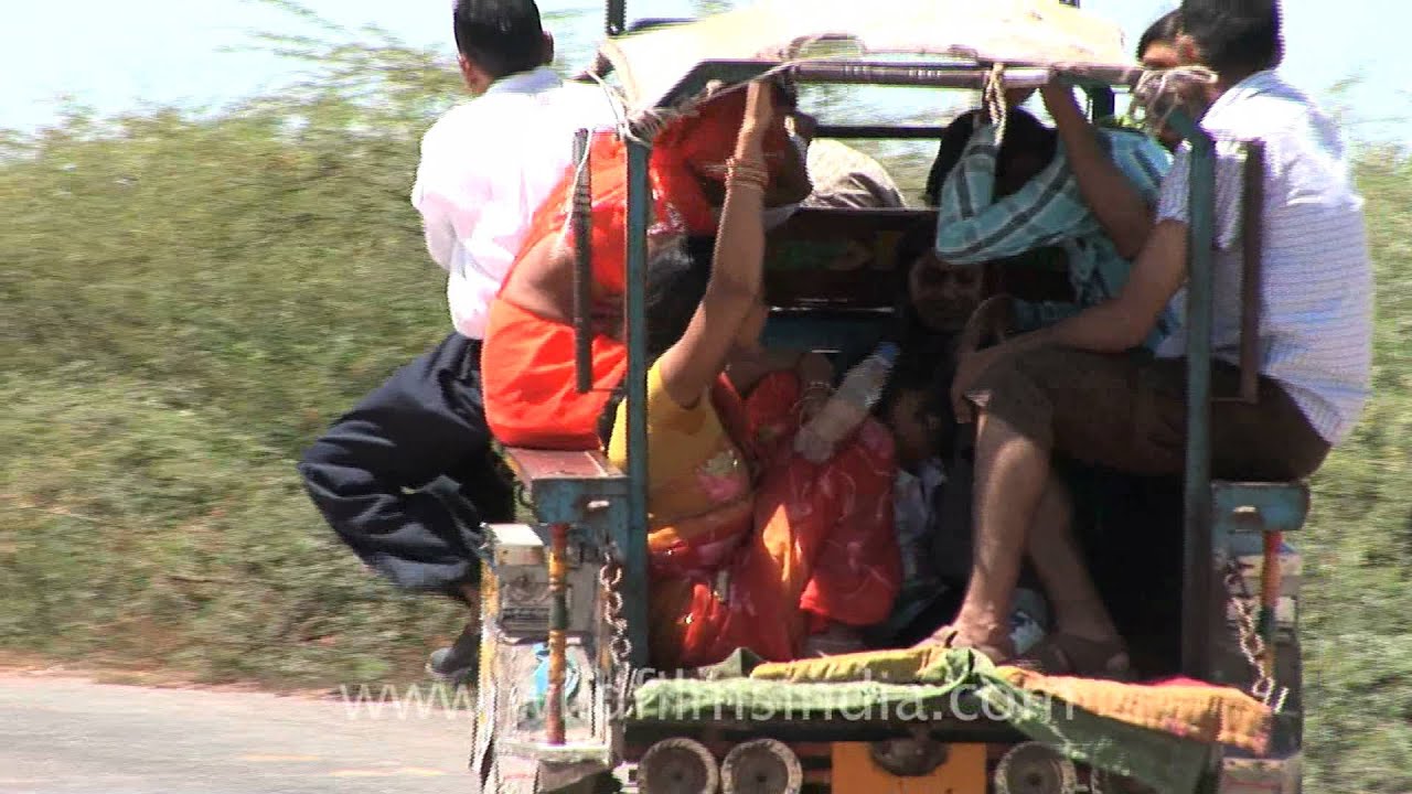 Motorcycle becomes jugaad three wheeler tempo, Dwarka - YouTube