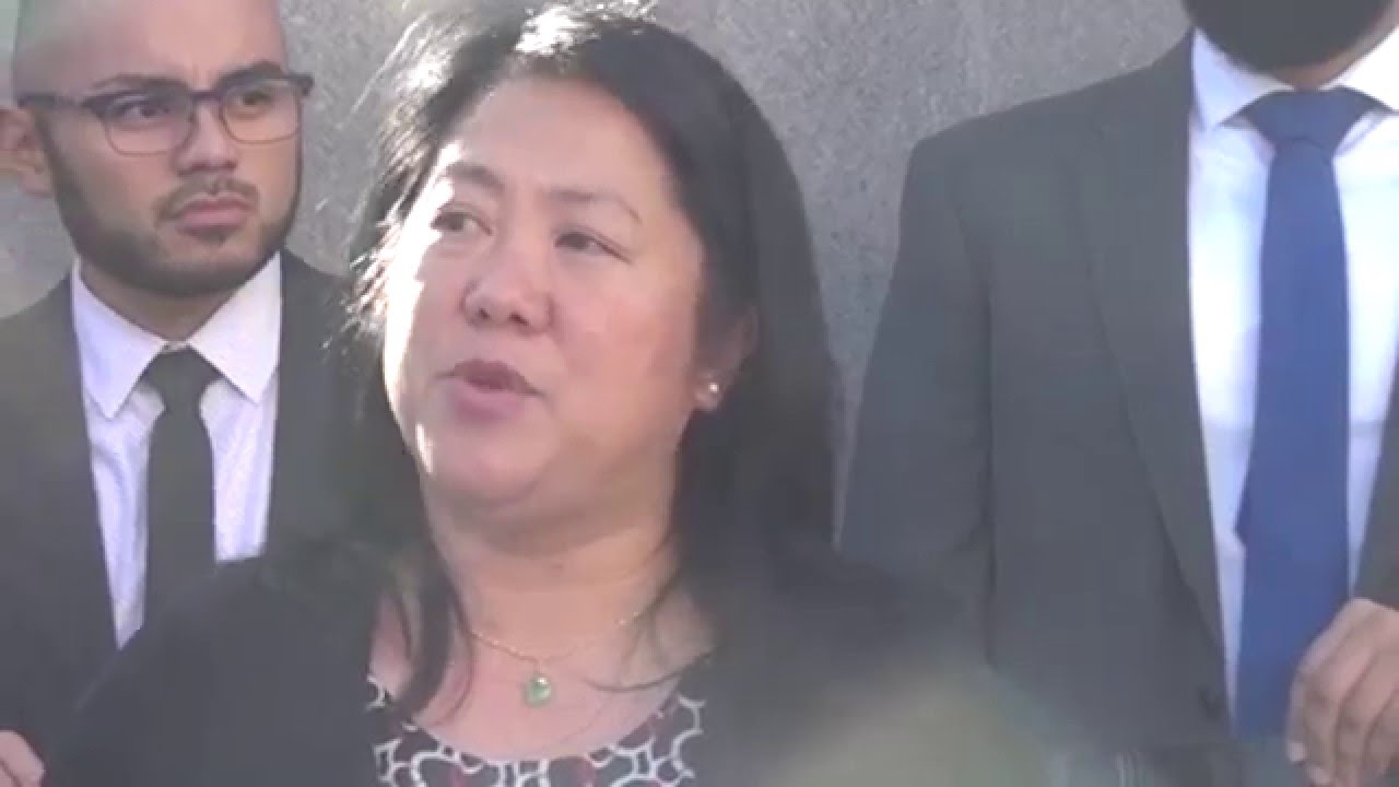 Mee Moua speaks at rally against anti-Muslim political rhetoric - YouTube