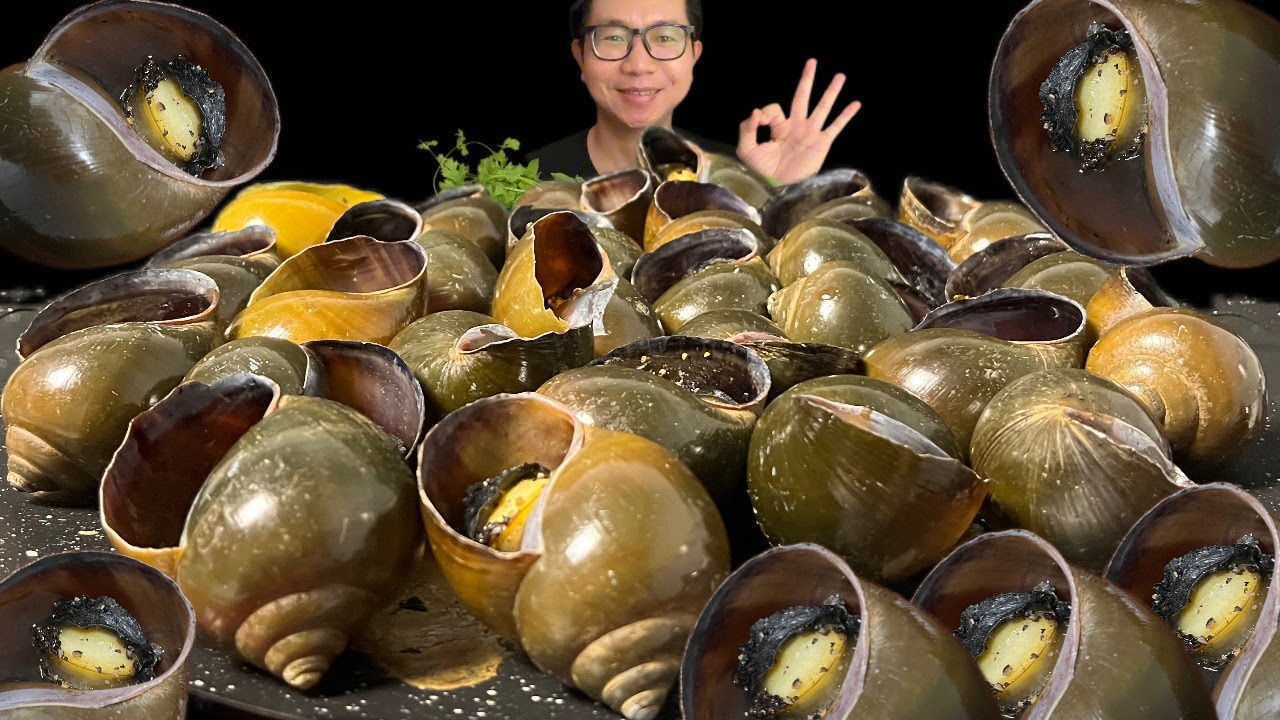 ASMR MUKBANG/Eat super large snails grilled with pepper - YouTube