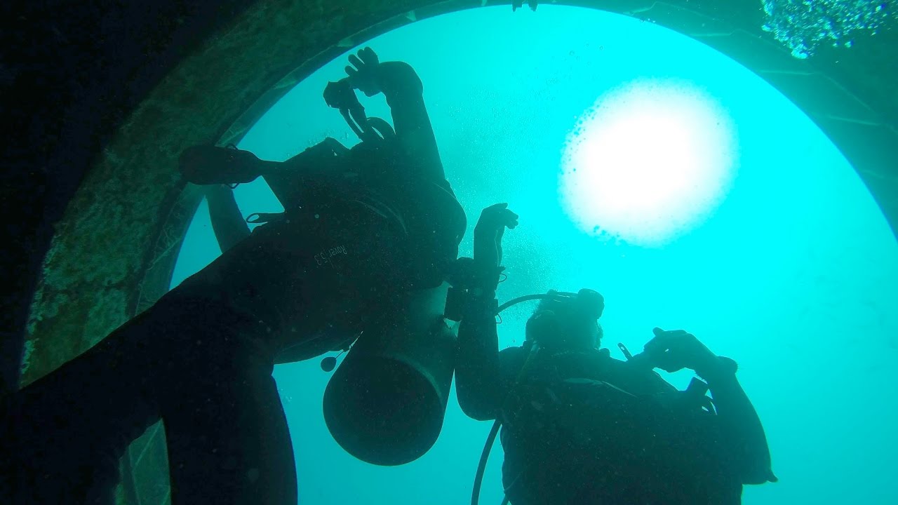 Wreck diving to SATIL SOFA in Eilat - YouTube