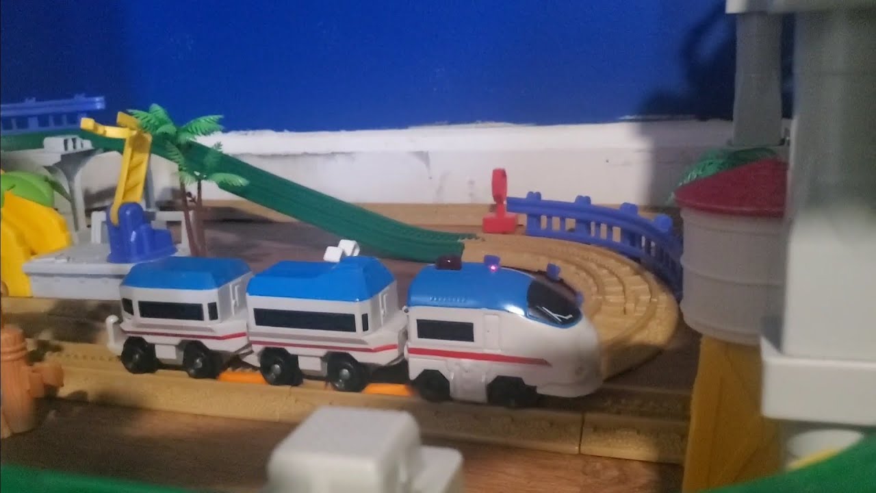 Fisher Price GeoTrax Crosstown Express Lines - YouTube