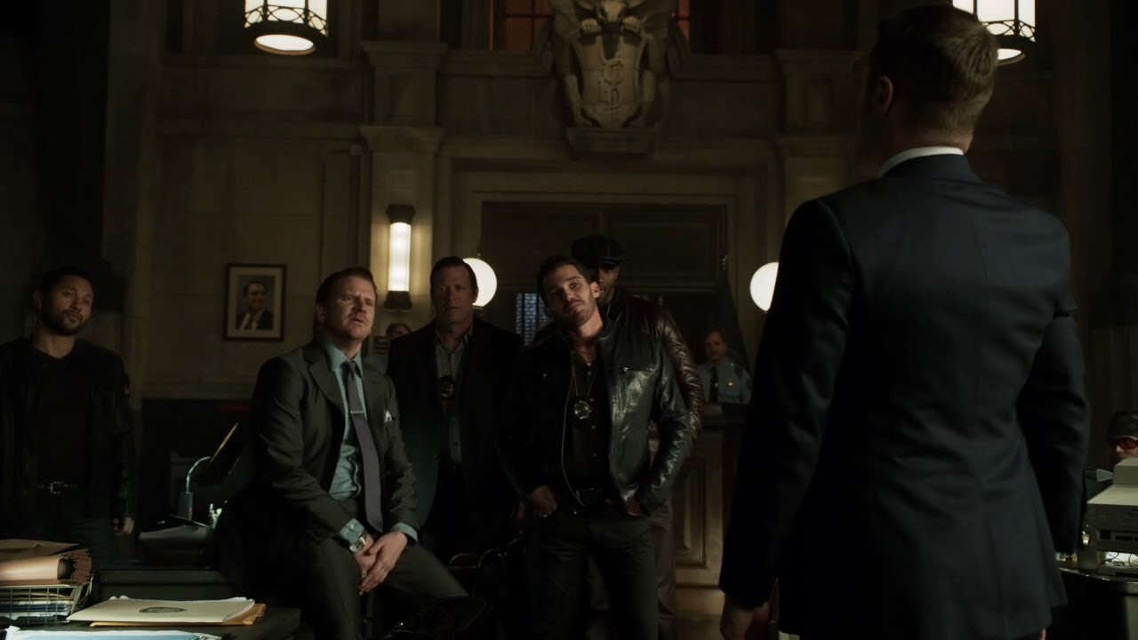 Jim Gordon & Essen Corrupt Cop - Arnold Flass (Gotham TV Series) - YouTube