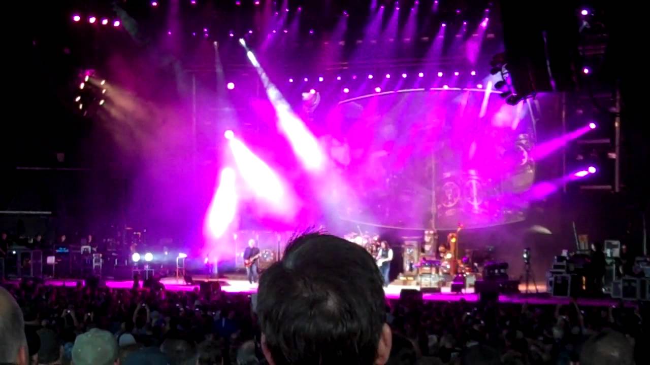 Rush Live 2011 - Opening/The Spirit of the Radio - YouTube