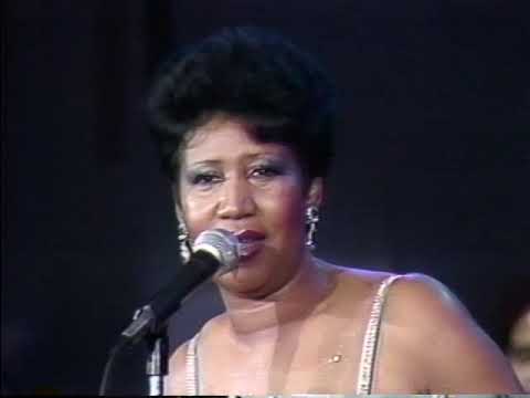 The Queen Of Soul Aretha Franklin LIVE @ Chicago's Park West 1985 - YouTube