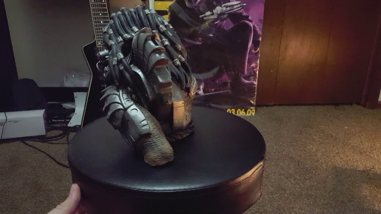 PREDATOR Bust Bank piggy bank - YouTube