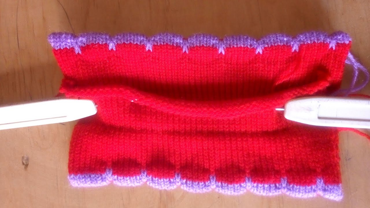 the scalloped border design using two colors of yarn - YouTube