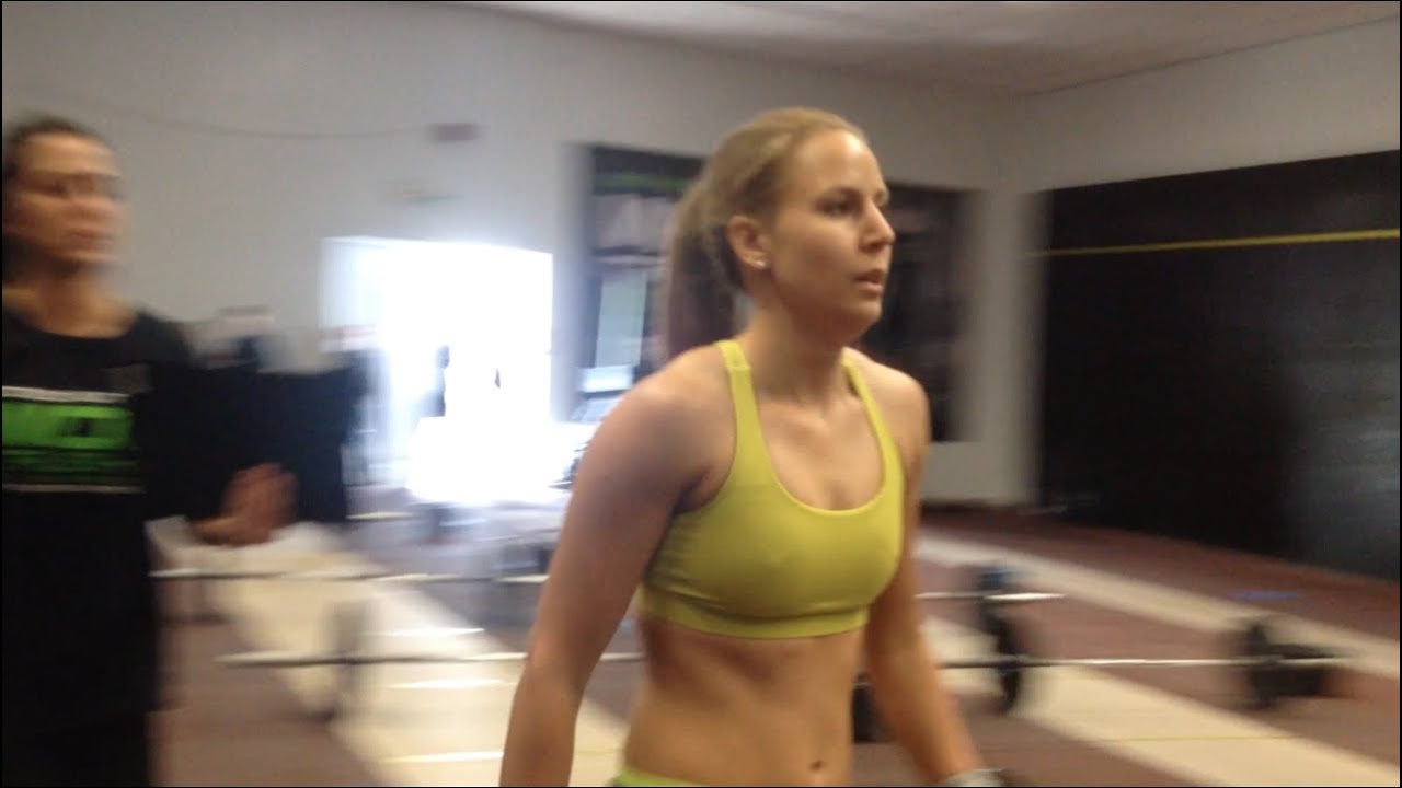 Cholnoky Anna - Hungarian Throwdown Series 2015/04/18., 3rd WOD Women Scaled - YouTube