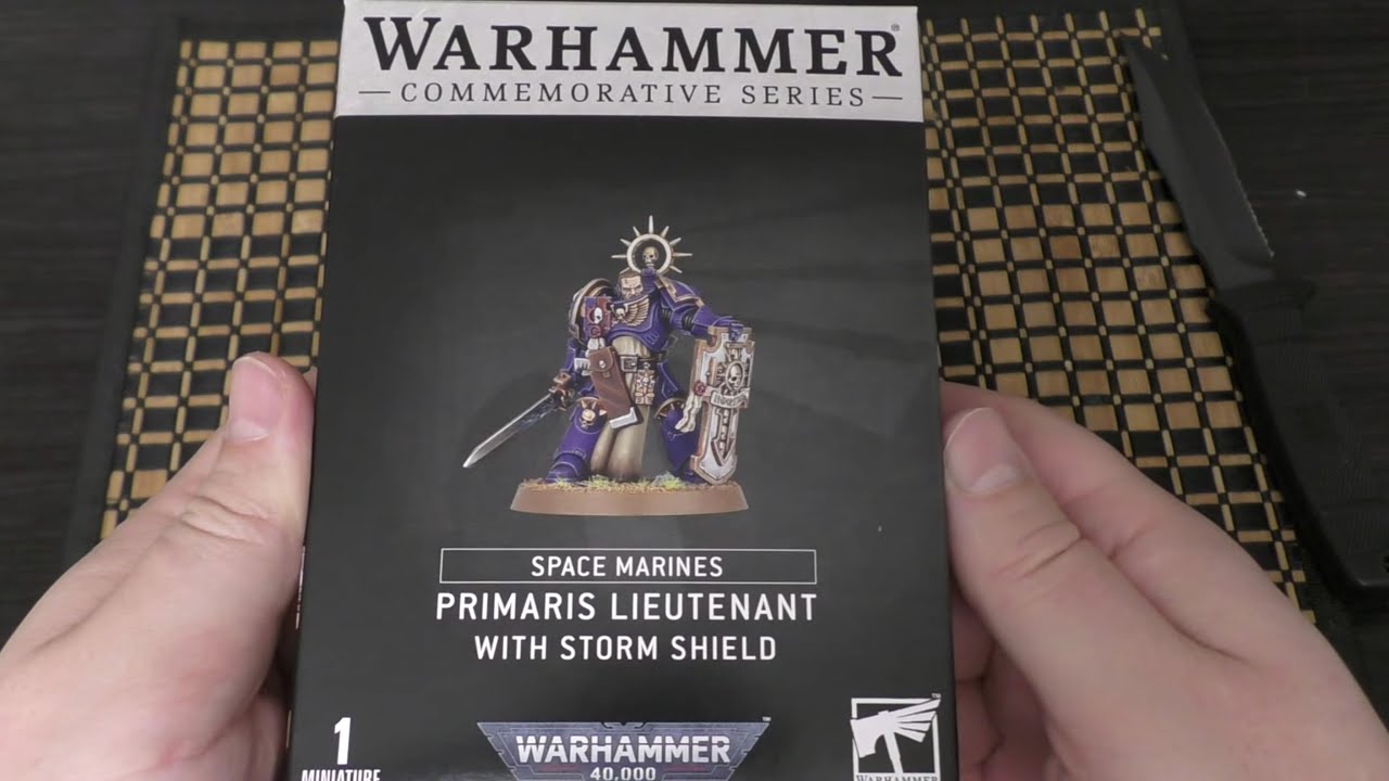 Space Marine Primaris Lieutenant - Unboxing (WH40K) - YouTube