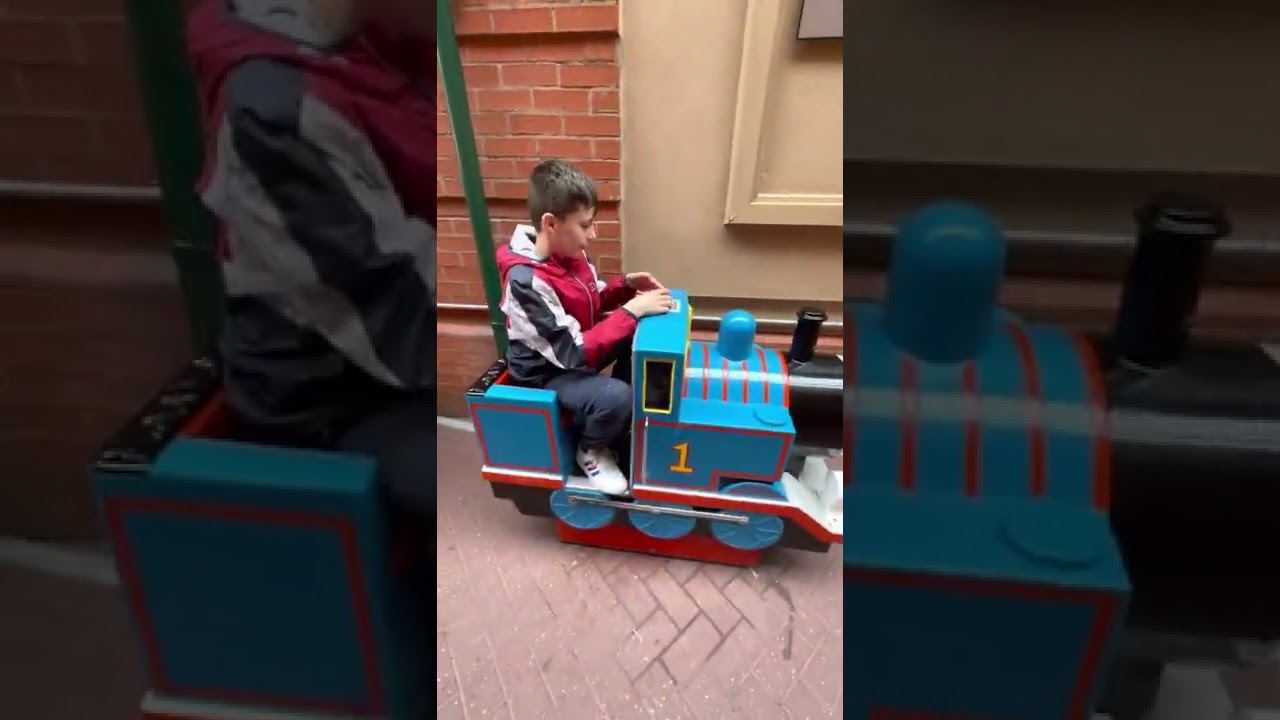 Rg Mitchell mini Thomas the Tank Engine kiddie ride - YouTube