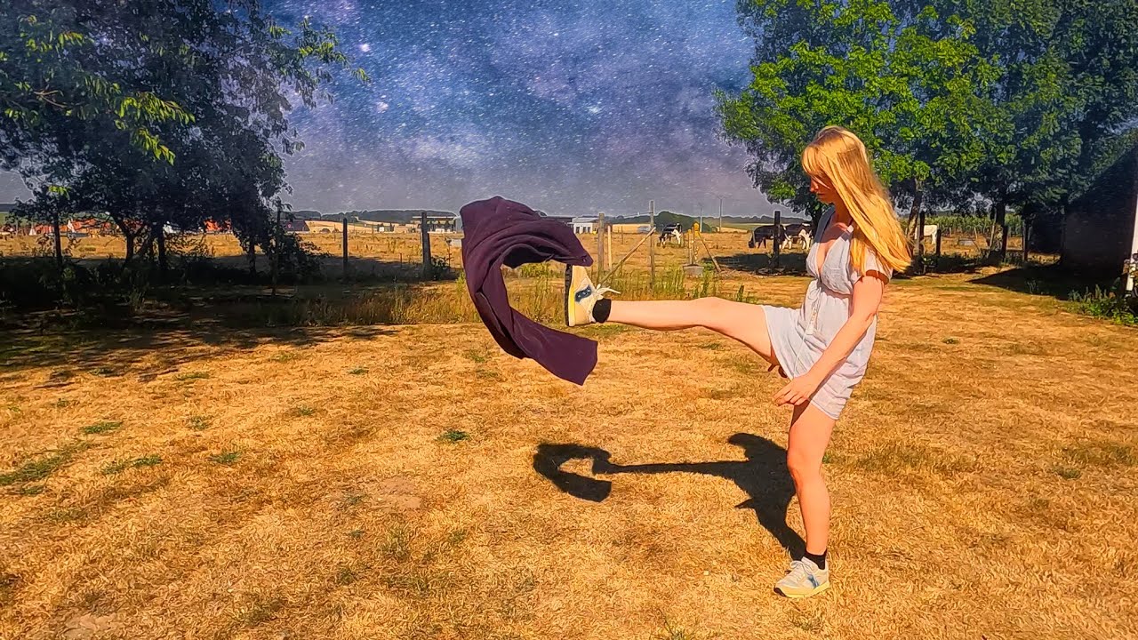 Pan Galactic Garden -- HOW TO DRESS (I NEVER KNOW) (Official Video ...