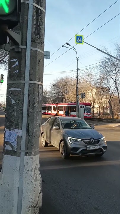 МТТА-2 №5899, маршрут 13; УКВЗ 71-623-03 СМЕ №5851+5855, маршрут СТ2 из депо. Проспект ...