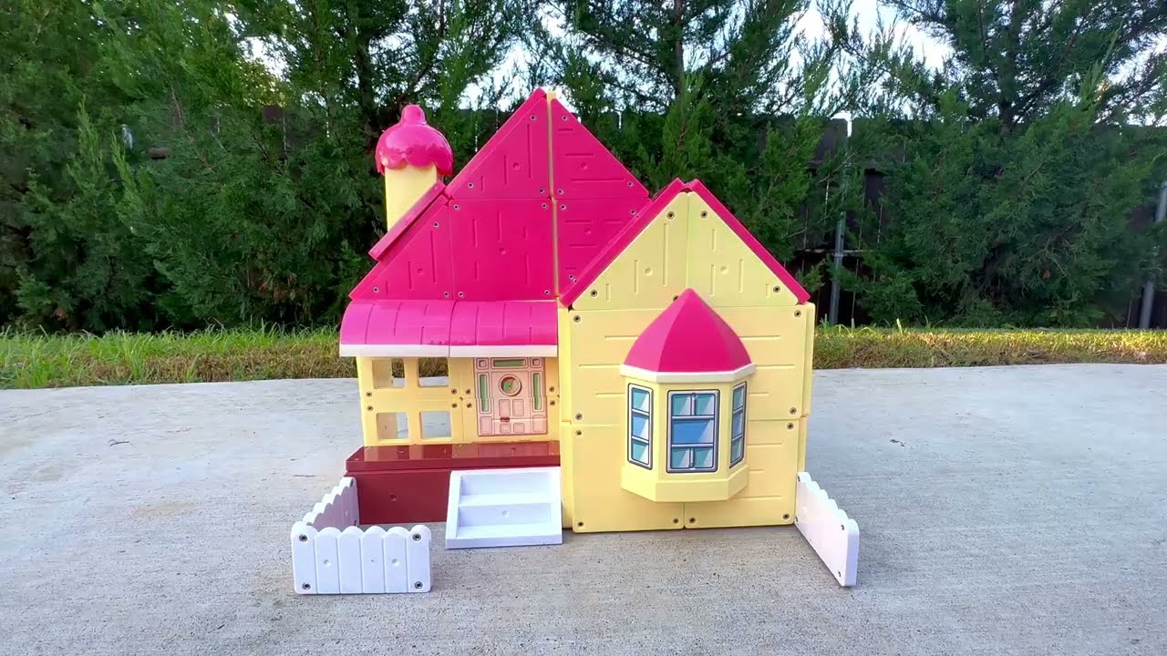 Bluey Magnetic Playset! Bluey & Bingo Toys - YouTube
