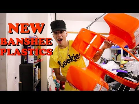 New Banshee Plastics & working on the Yz125 - YouTube