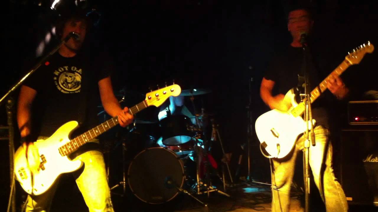 Horace Pinker LIVE @ Call The Office - YouTube