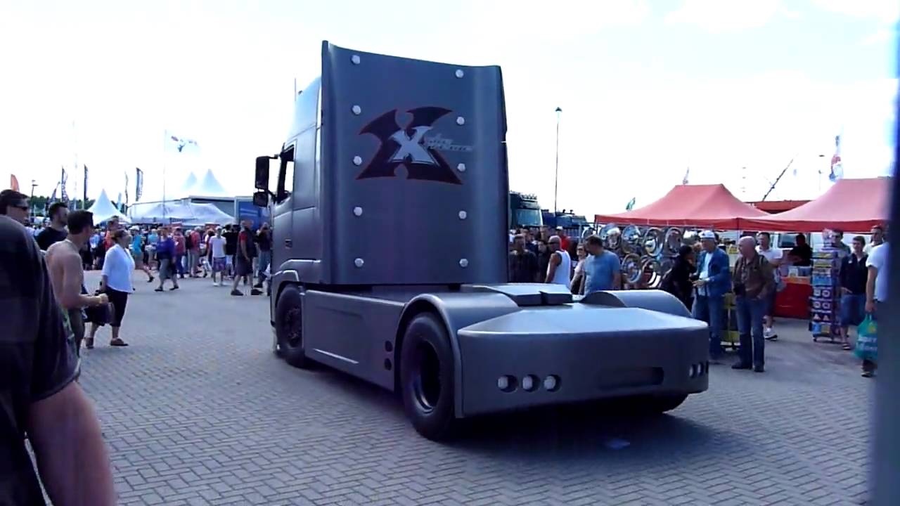 eXtreme Volvo op het Truckstar Festival - YouTube