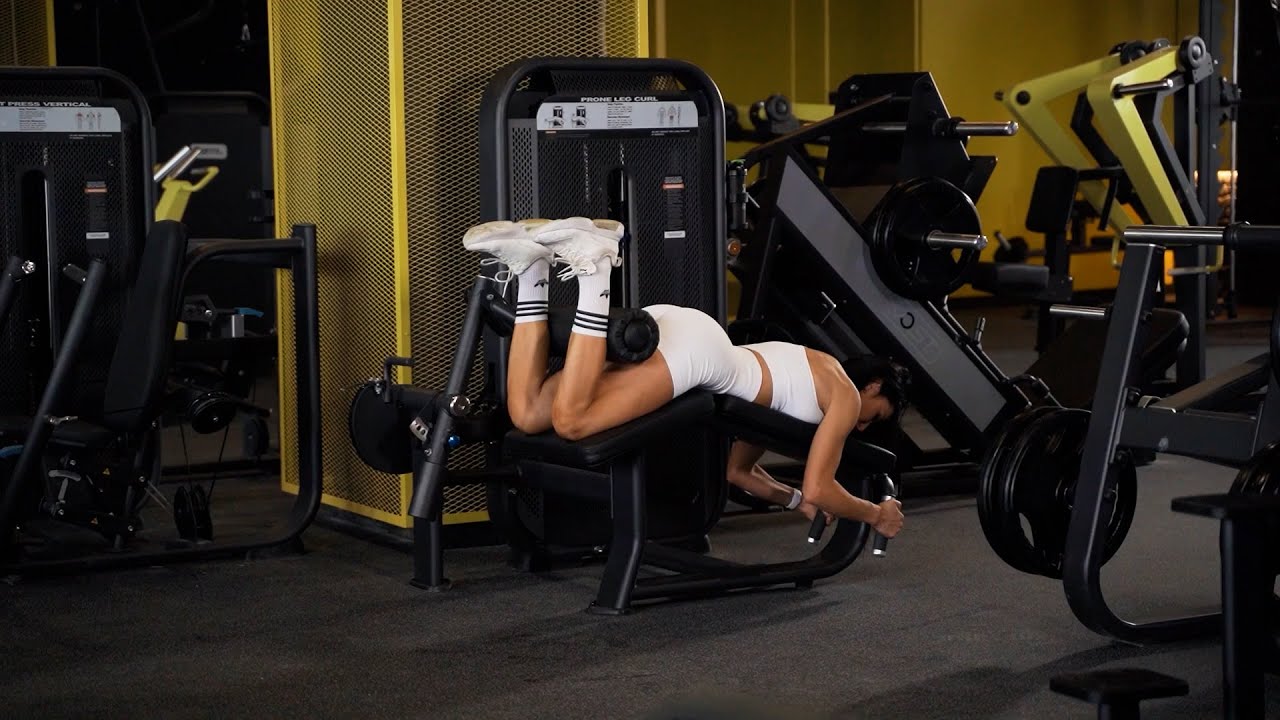 E7001 Prone Leg Curl - DHZ Fitness Gym Equipment - YouTube