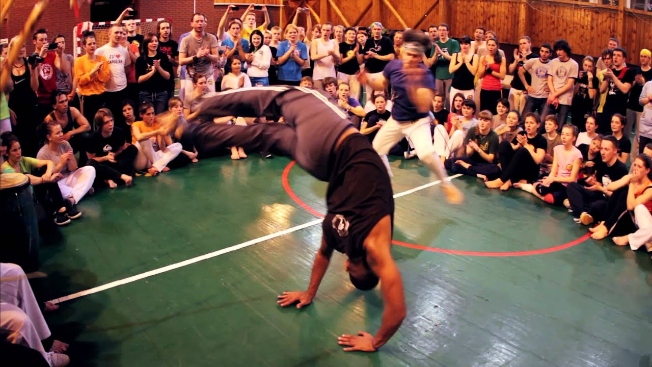 CM Ivan e Prof Ninja. Real Brazil 2013 - Terra nova. Real Capoeira ...
