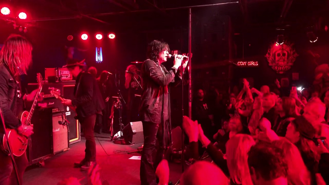 Tom Keifer Shake Me 2019. The Machine Shop Flint MI - YouTube