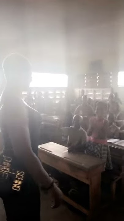 Zota - A l'école de Bouaké - Extrait 4 - YouTube