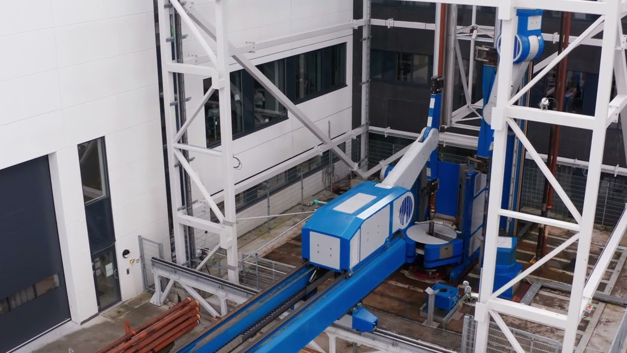 Canrig Robotics - Pipe Deck Handler - YouTube