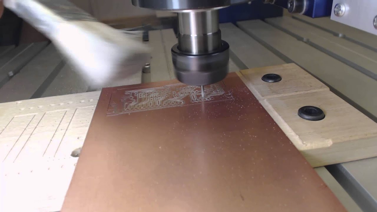 PCB pattern milling - YouTube