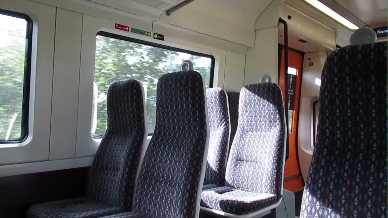 Class 172(002) West Midlands Railway - YouTube